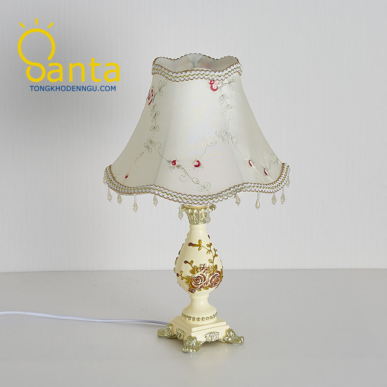 Đèn Ngủ Tân Cổ Điển Sang Trọng - Giá chỉ 472k - Đèn Ngủ Santa